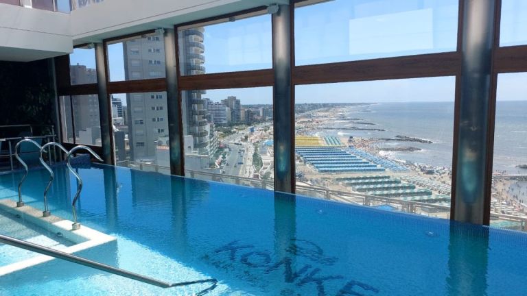 Konke: un innovador hotel que ya funciona en la costa de Mar del Plata ...