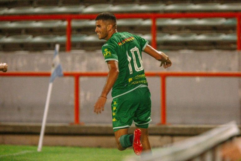 Con un gol de Elías Torres, Aldosivi le ganó al CADU y festejó por ...