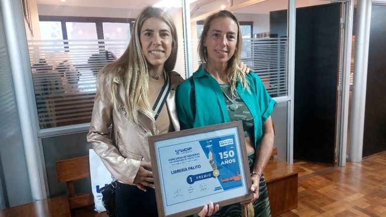 Librería Palito ganó el concurso de vidrieras UCIP por los 150 años de ...