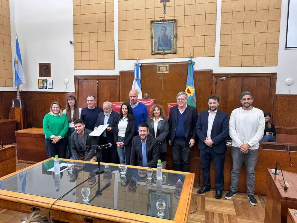 Reconocimiento al profesor Lofrano como "Ciudadano Ejemplar" por su ...