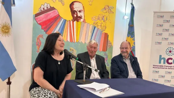 "Manija" Mústico, ícono del fútbol marplatense, recibió el premio al ...